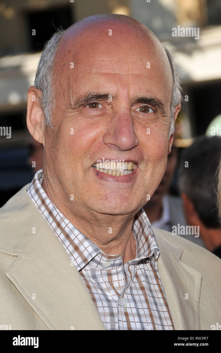 Jeffrey Tambor - Hellboy II Premiere at the Westwood Village Theatre In ...