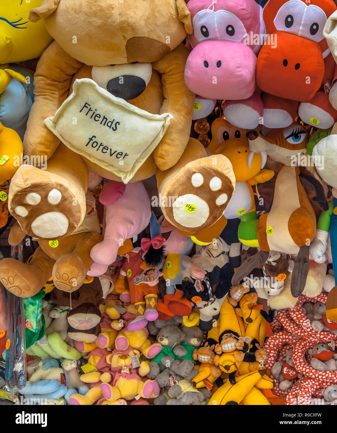 Stuffed animal prizes county fair hi-res stock photography and images ...
