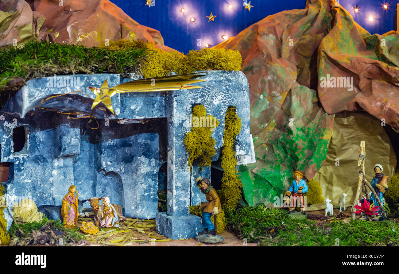 Baby Jesus, Saint Joseph and the Blessed Virgin Mary in Nativity Scene ...