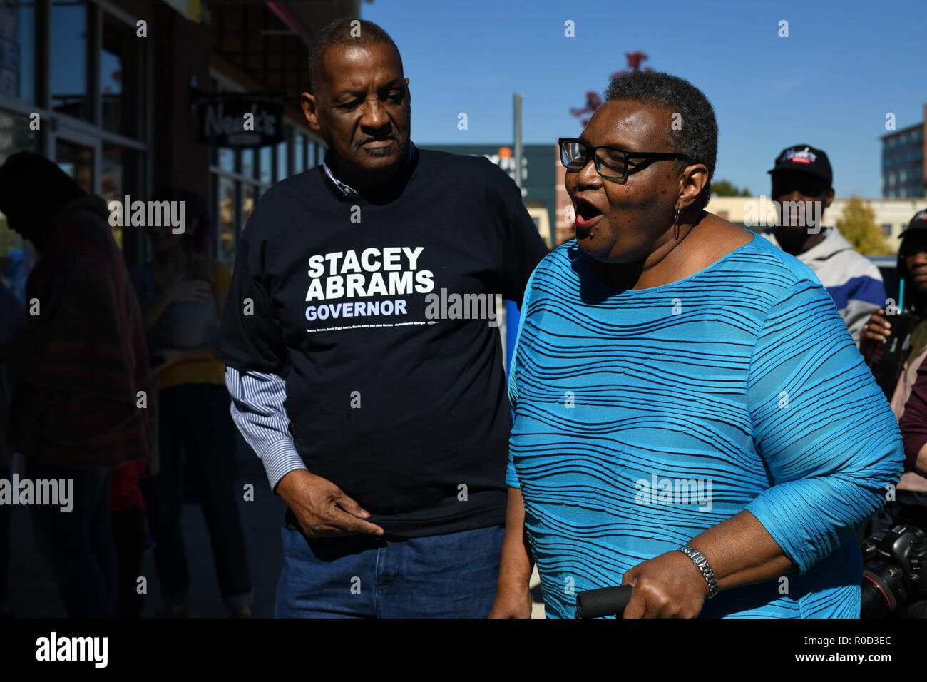 Atlanta, Georgia, USA. 3rd Nov, 2018. Robert and Carolyn Abrams, cheer ...
