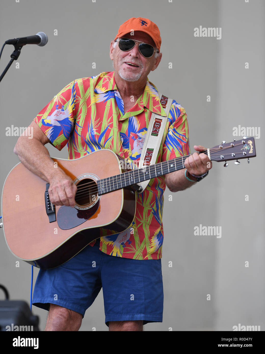 Jimmy buffett concert hi-res stock photography and images - Alamy