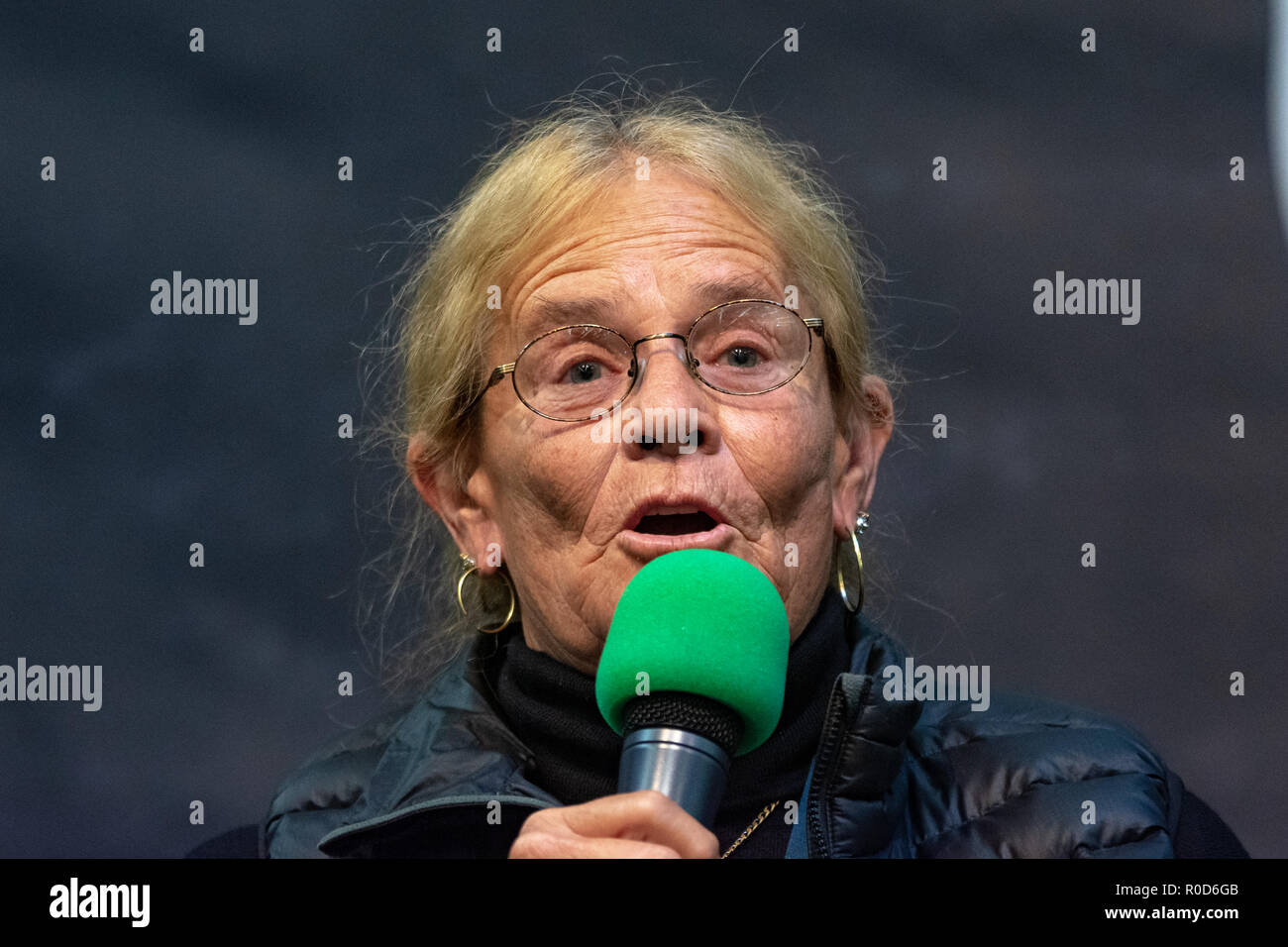 Susan backlinie hi-res stock photography and images - Alamy