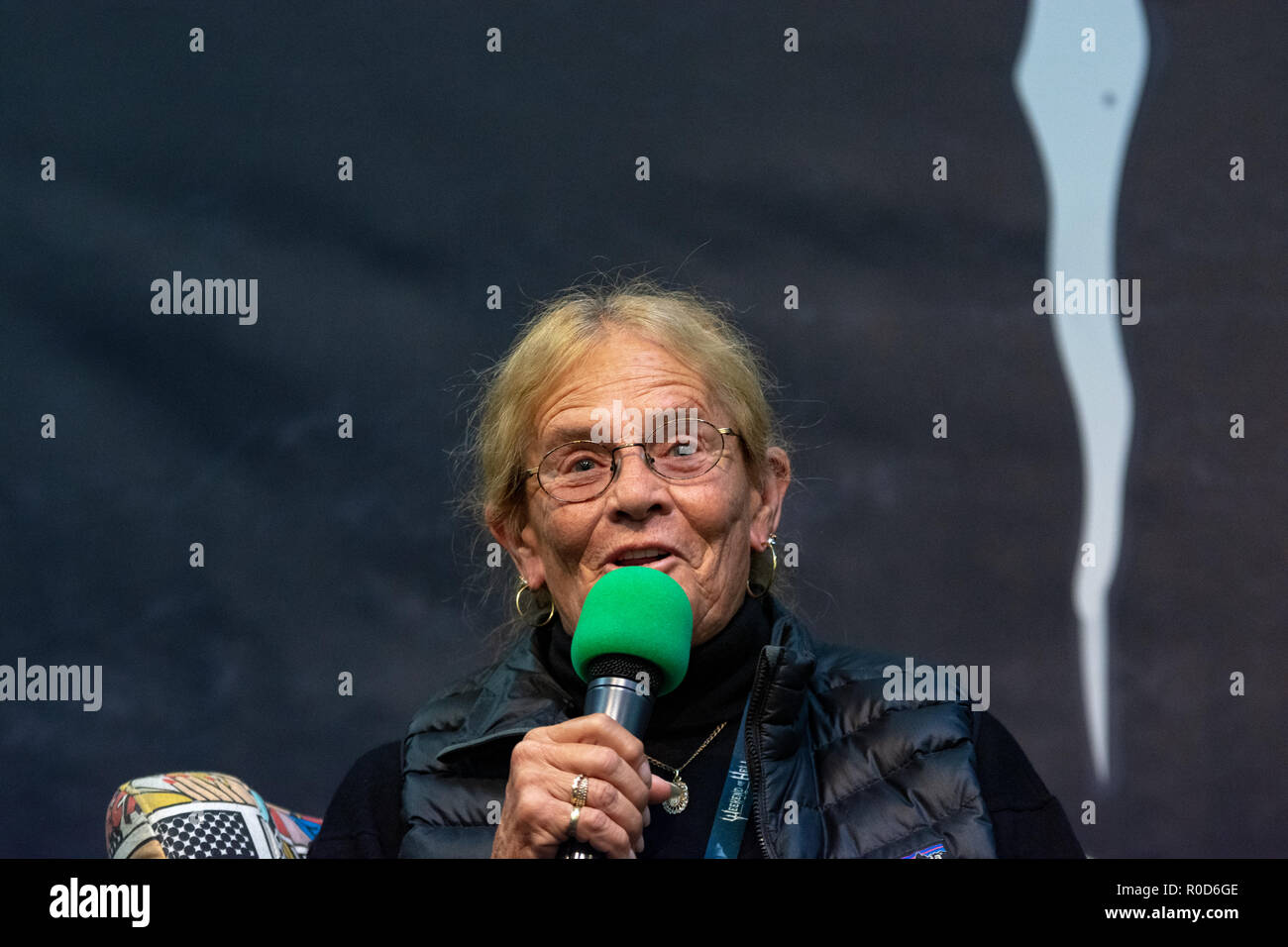 Susan backlinie hi-res stock photography and images - Alamy