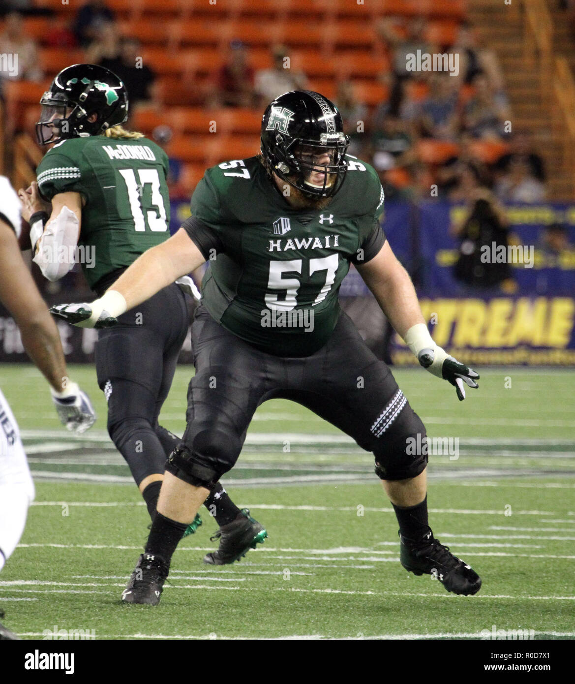 November 3, 2018 - Hawaii Rainbow Warriors offensive lineman J.R ...