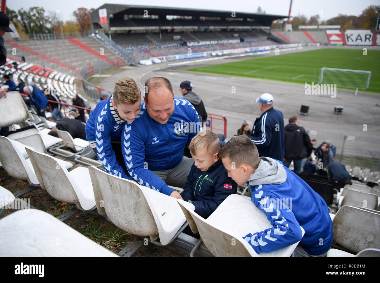 Karlsruhe, Deutschland. 04th Nov, 2018. Family Klink from Sigmaringen ...