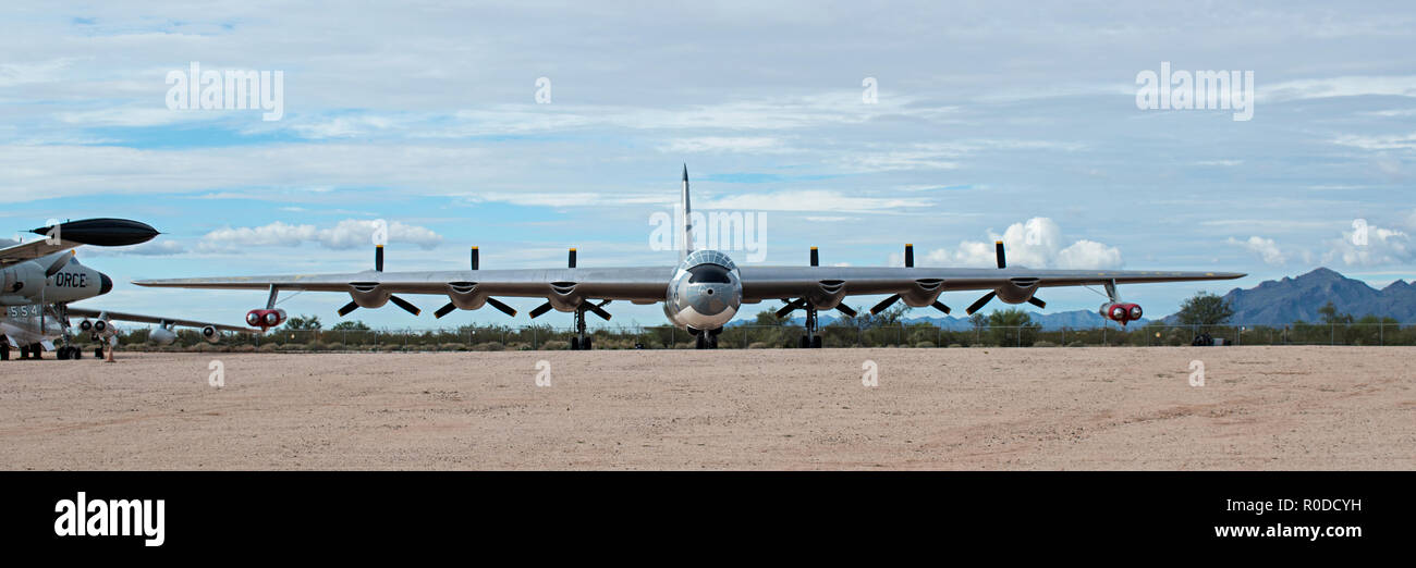 Convair b 36 peacemaker hi-res stock photography and images - Alamy