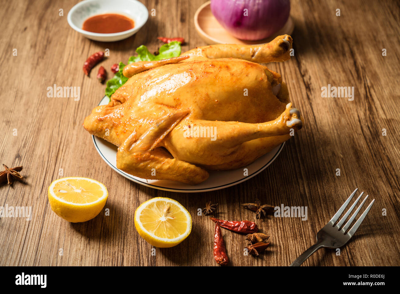 Roast chicken top view hi-res stock photography and images - Alamy