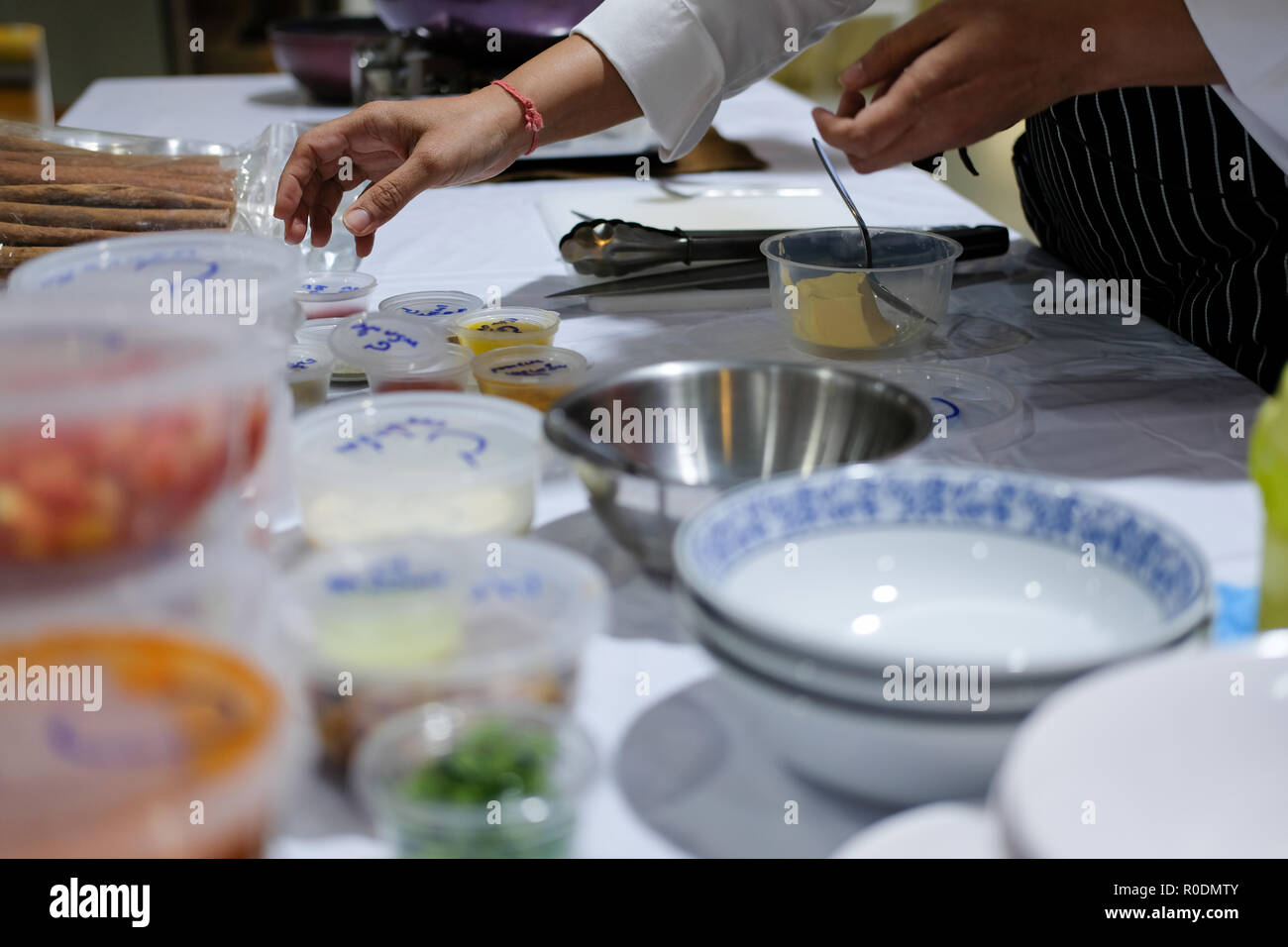 Indian chef preparing food hi-res stock photography and images - Alamy