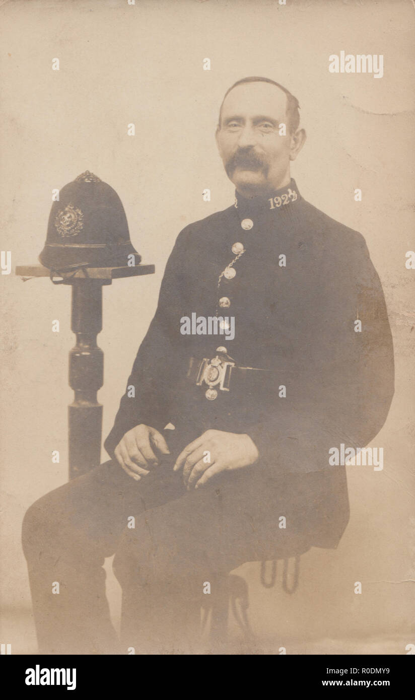 Kent police constable hi-res stock photography and images - Alamy