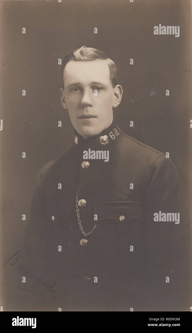 1920s police officer hi-res stock photography and images - Alamy