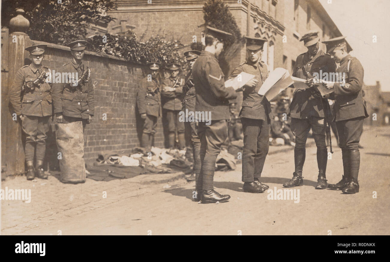 Ww1 reading hi-res stock photography and images - Alamy