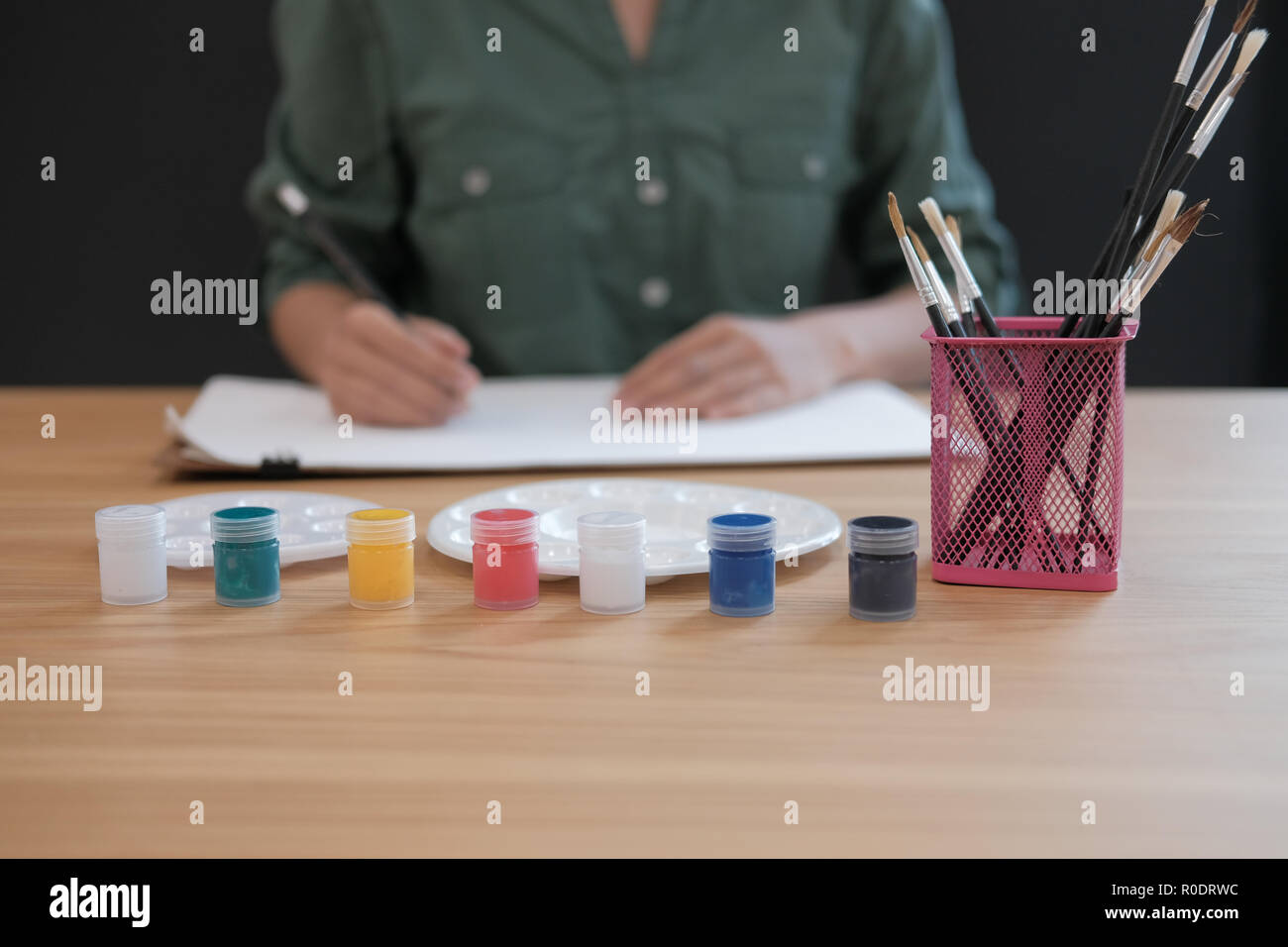 watercolor & artist paint brush paintbrushes for artistic creative ...