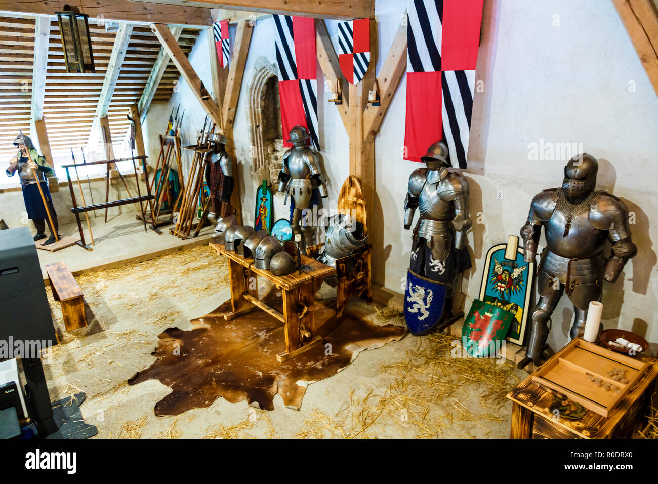 Medieval armoury hi-res stock photography and images - Alamy