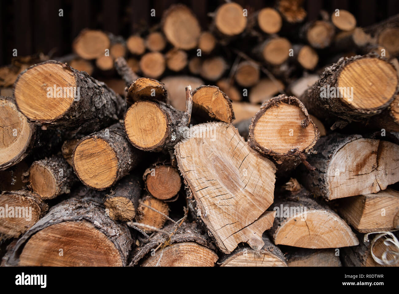 Wood chops pile hi-res stock photography and images - Alamy