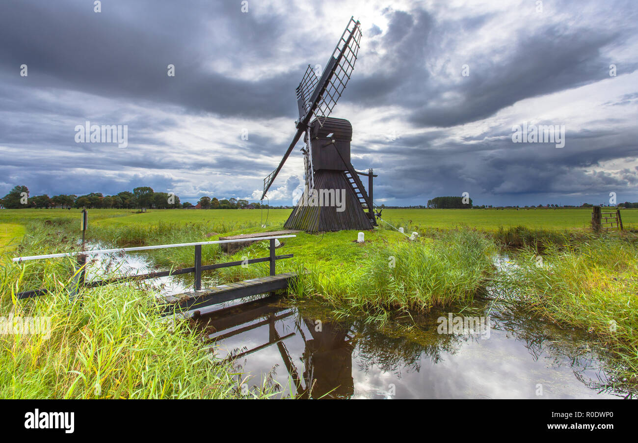 Pump out hi-res stock photography and images - Alamy