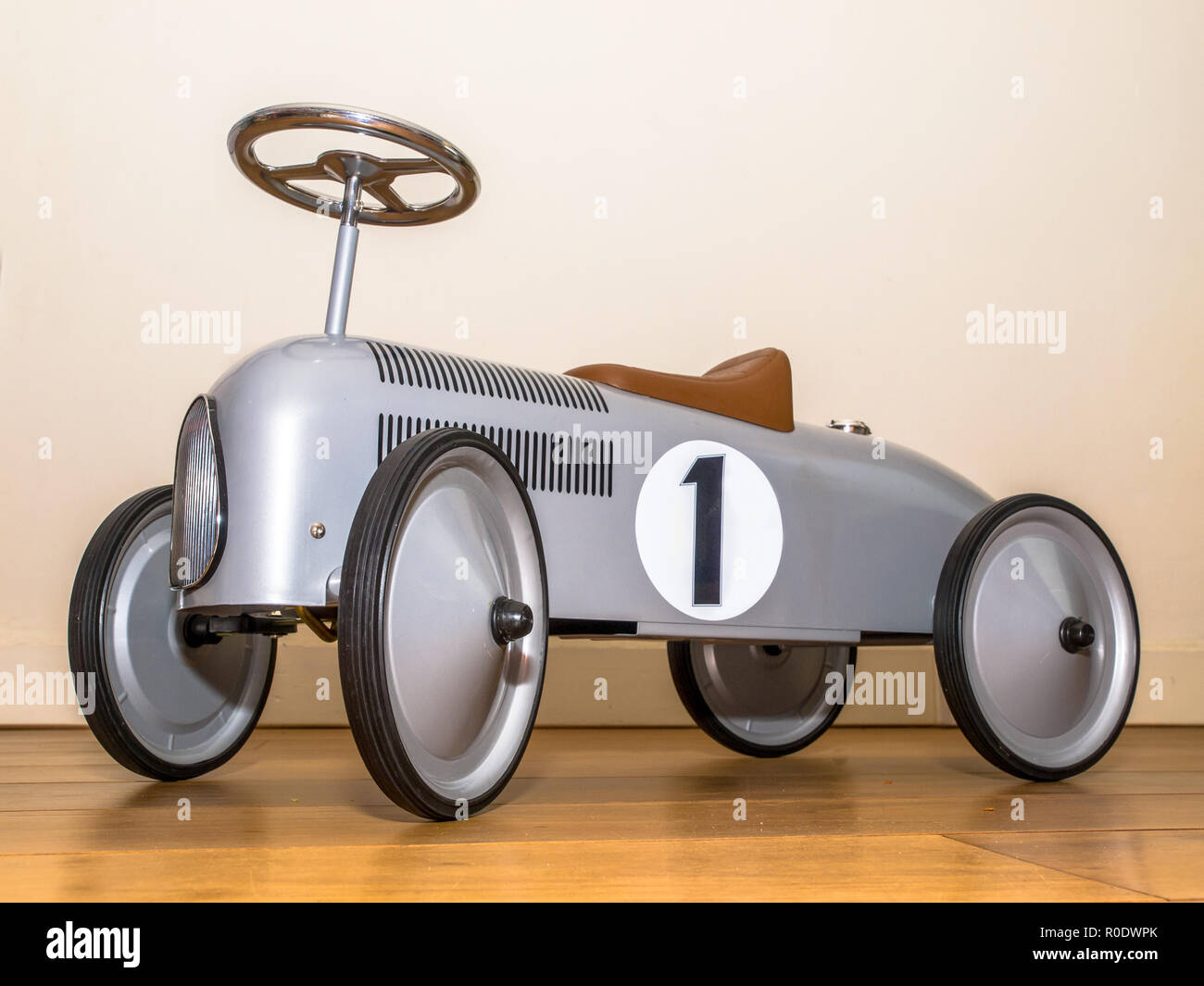Retro push car hi-res stock photography and images - Alamy