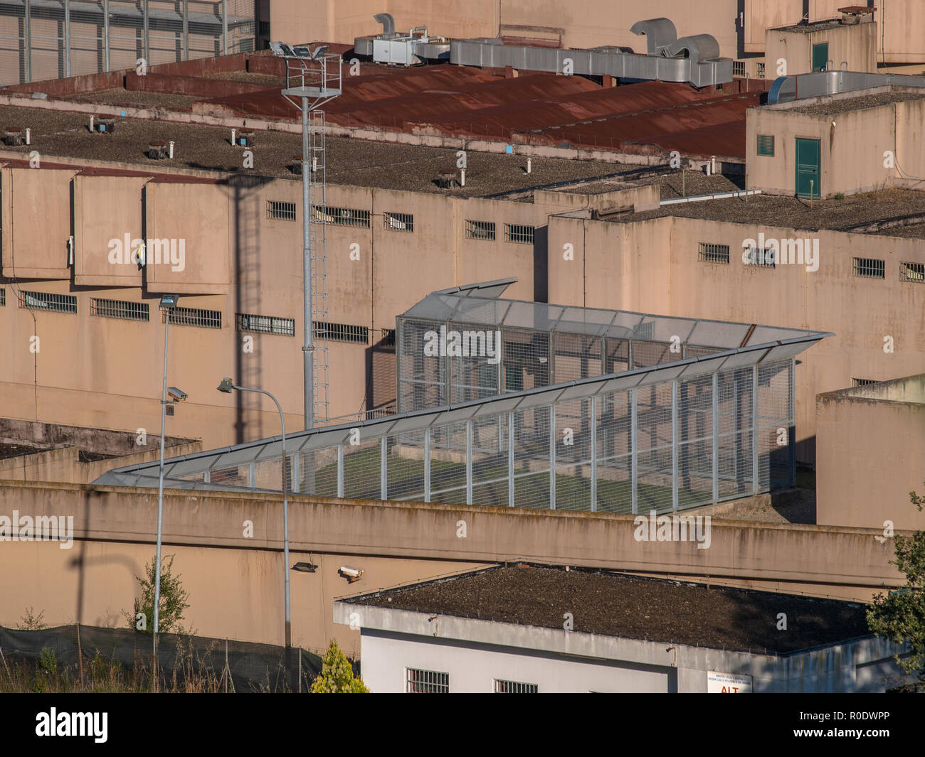 Europe pre trial detention prison hi-res stock photography and images ...