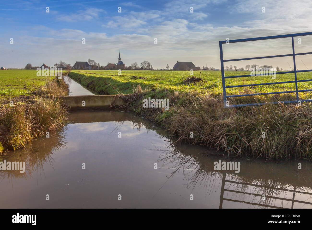 Cute village hi-res stock photography and images - Alamy