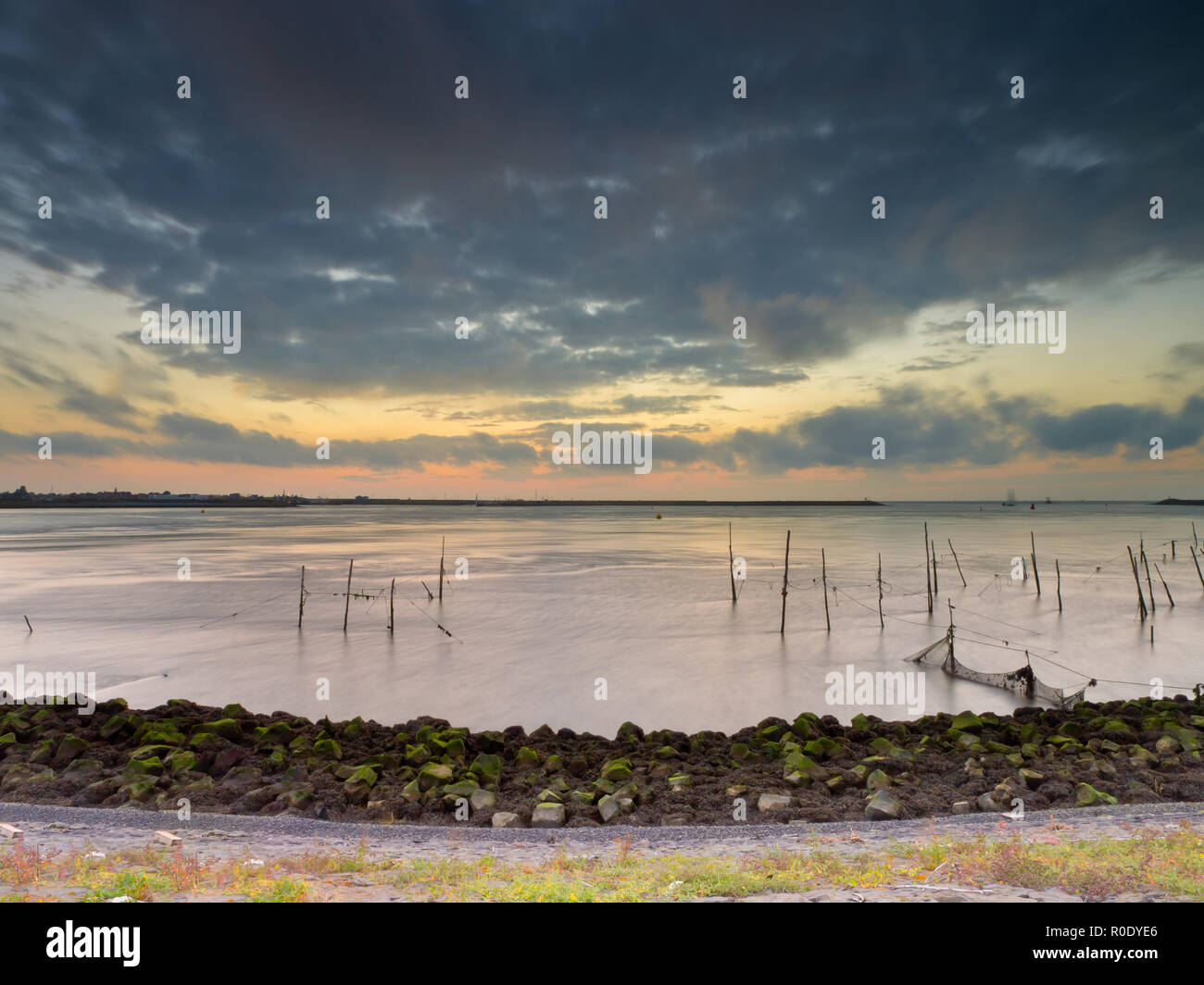 Dike slope hi-res stock photography and images - Alamy