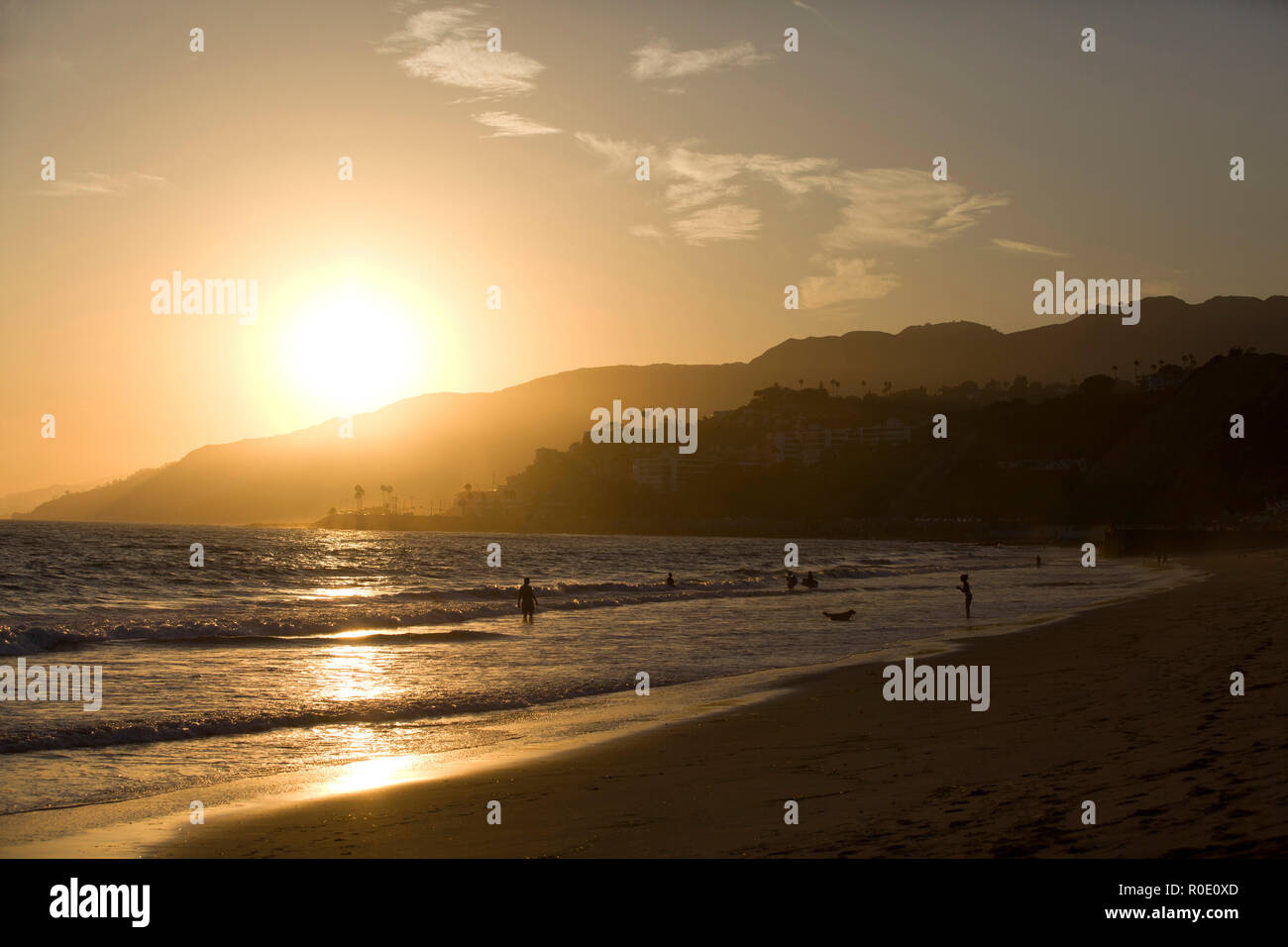 Los angeles beach sunset hi-res stock photography and images - Alamy
