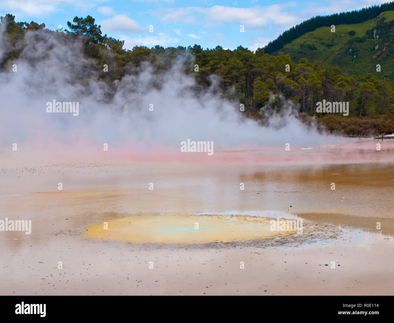 Pool hot spring yellow mineral hi-res stock photography and images - Alamy