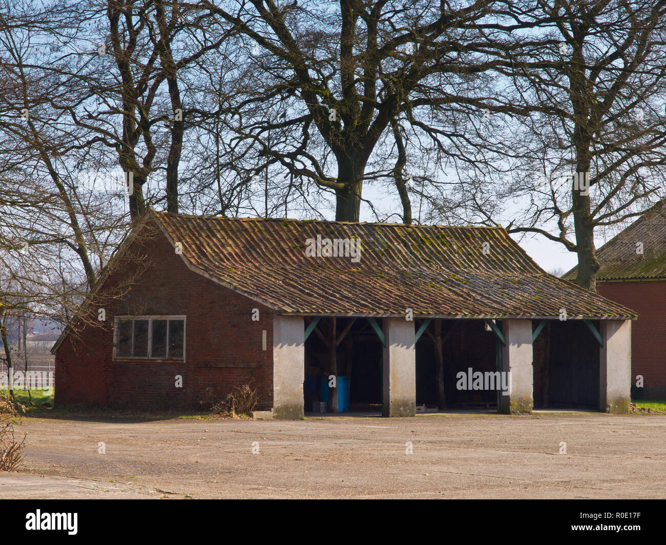 Structure open area village hi-res stock photography and images - Alamy