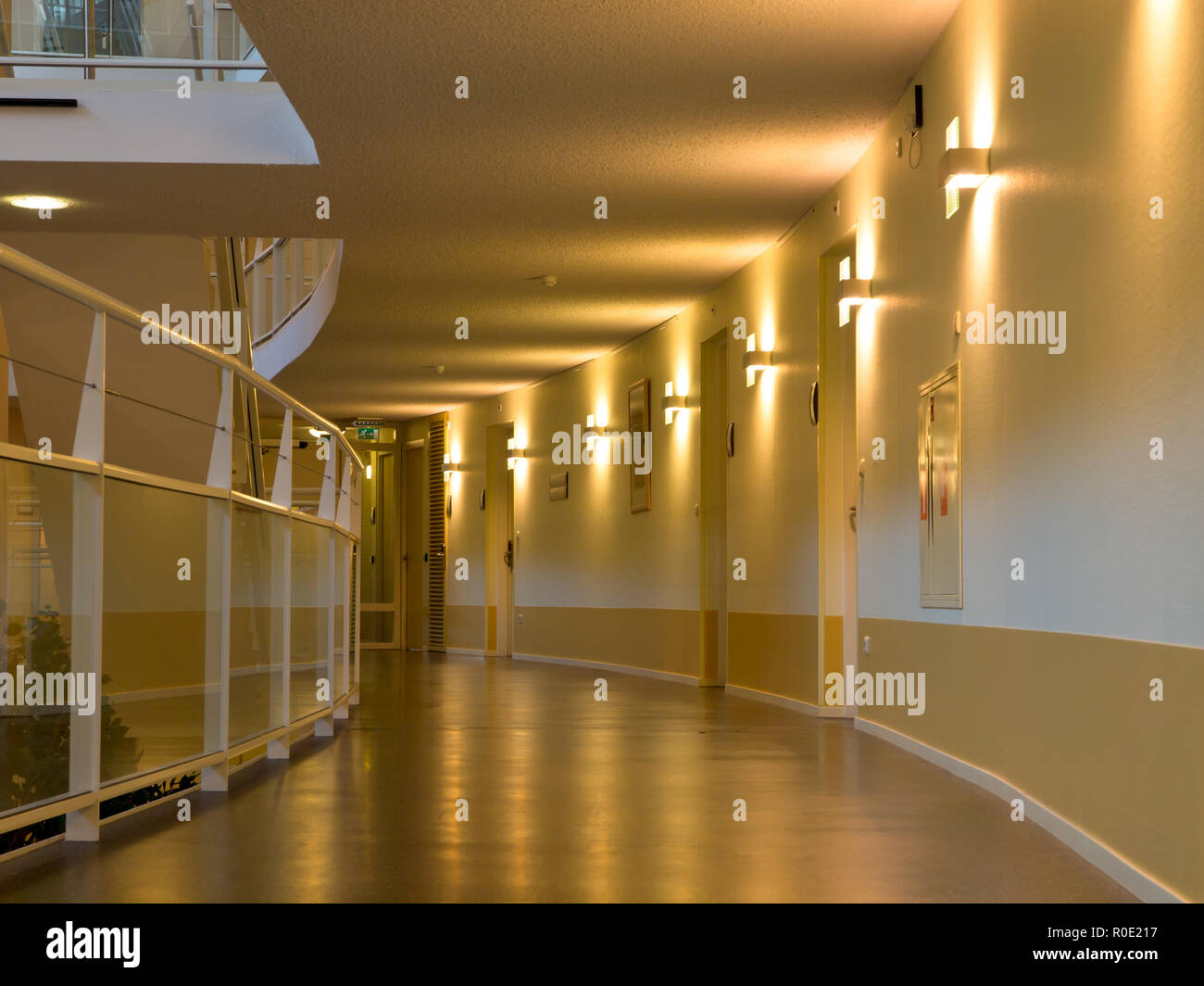 Bent building hi-res stock photography and images - Alamy