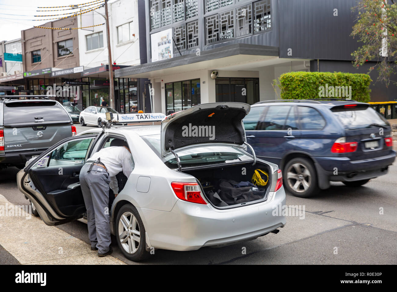 Silver service taxi and taxi driver in Willoughby,Sydney,Australia ...
