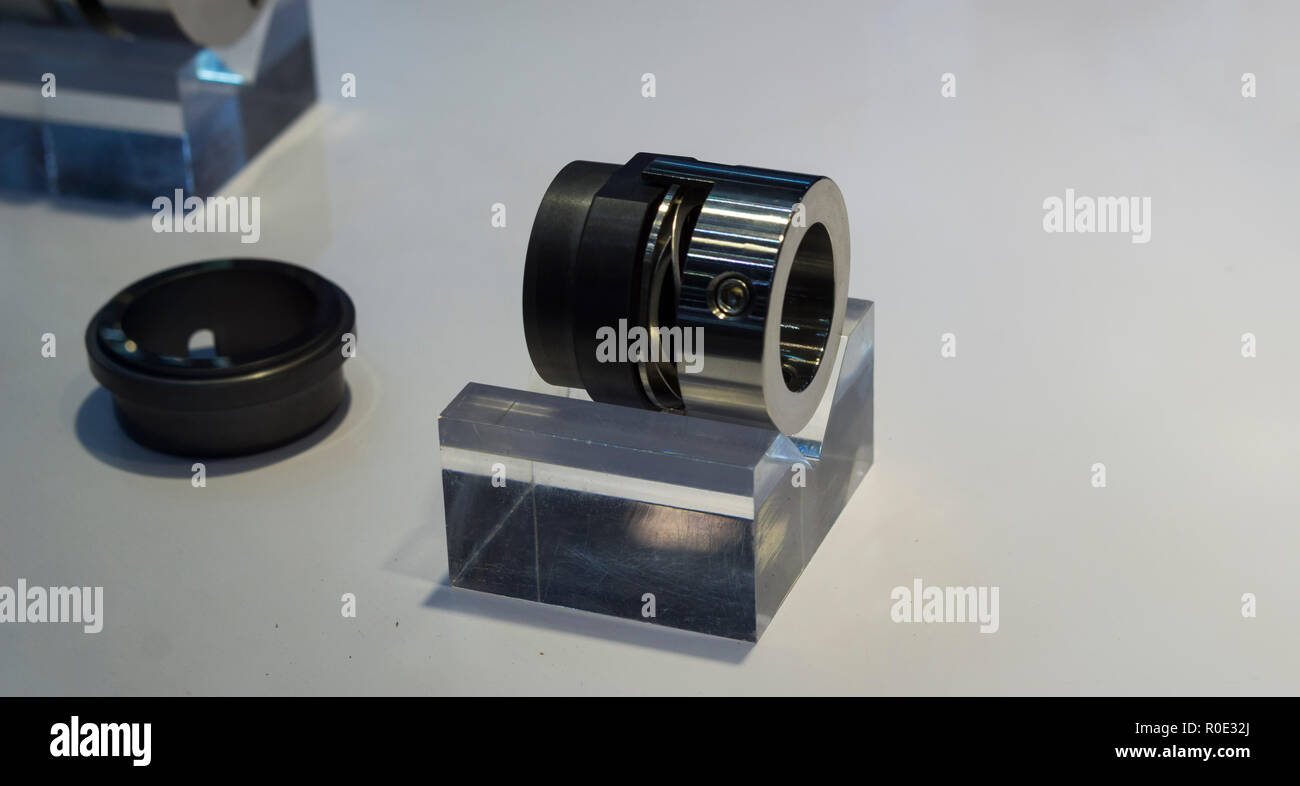 Rotary coupling hi-res stock photography and images - Alamy