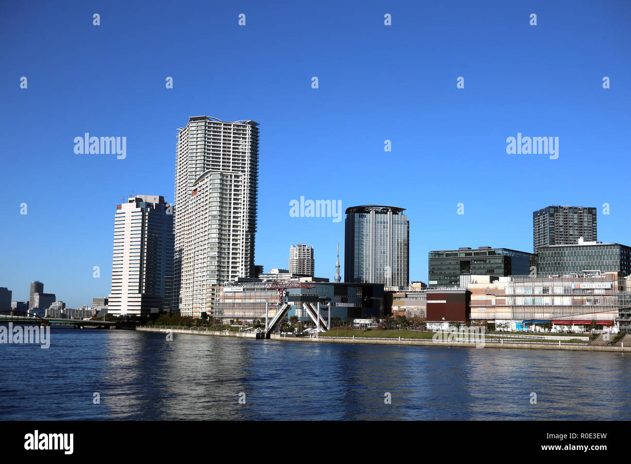 LaLaport shopping centre, Toyosu, Tokyo, Japan Stock Photo - Alamy