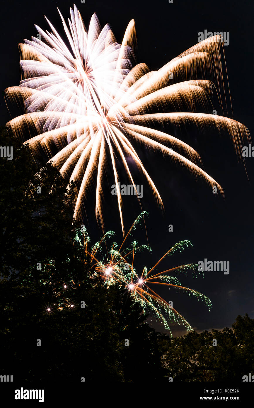 Bonfire Night Uk Fireworks High Resolution Stock Photography and Images ...