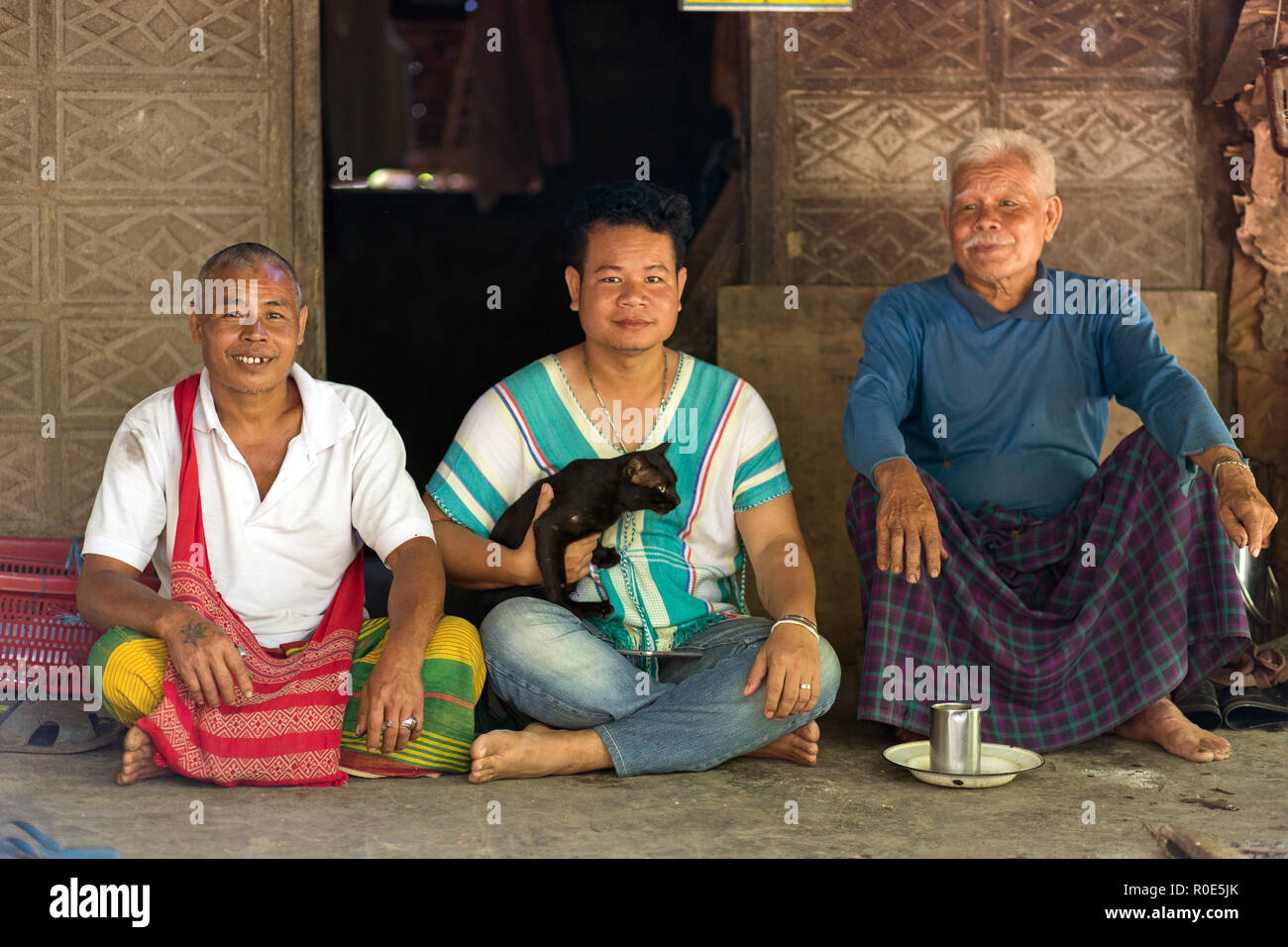 HPA-AN, MYANMAR - JANUARY 22, 2017 : Karen tribe family portrait ...