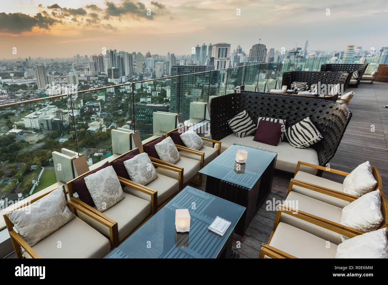 Roof top bar bangkok hi-res stock photography and images - Alamy