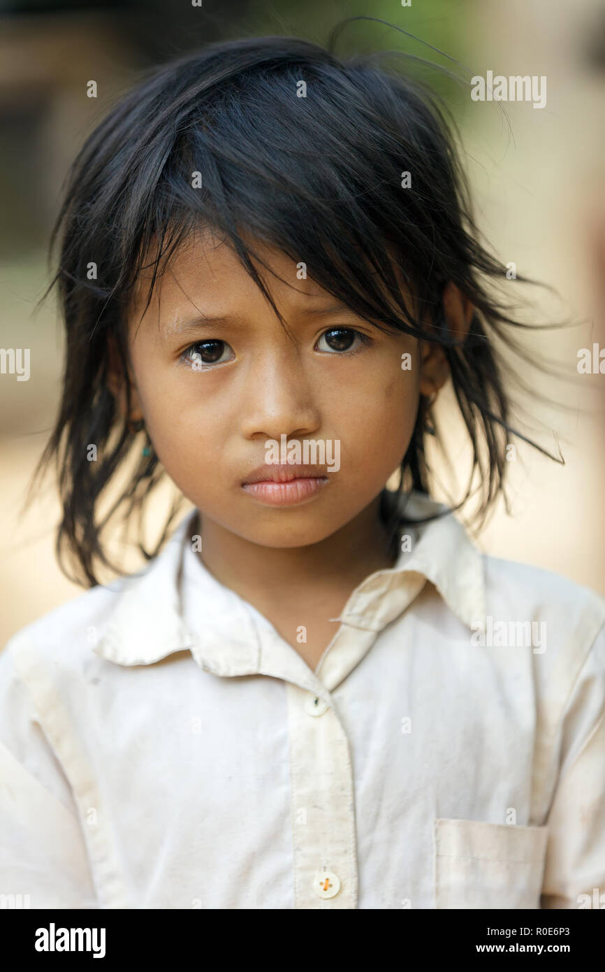 Cambodia child hi-res stock photography and images - Alamy