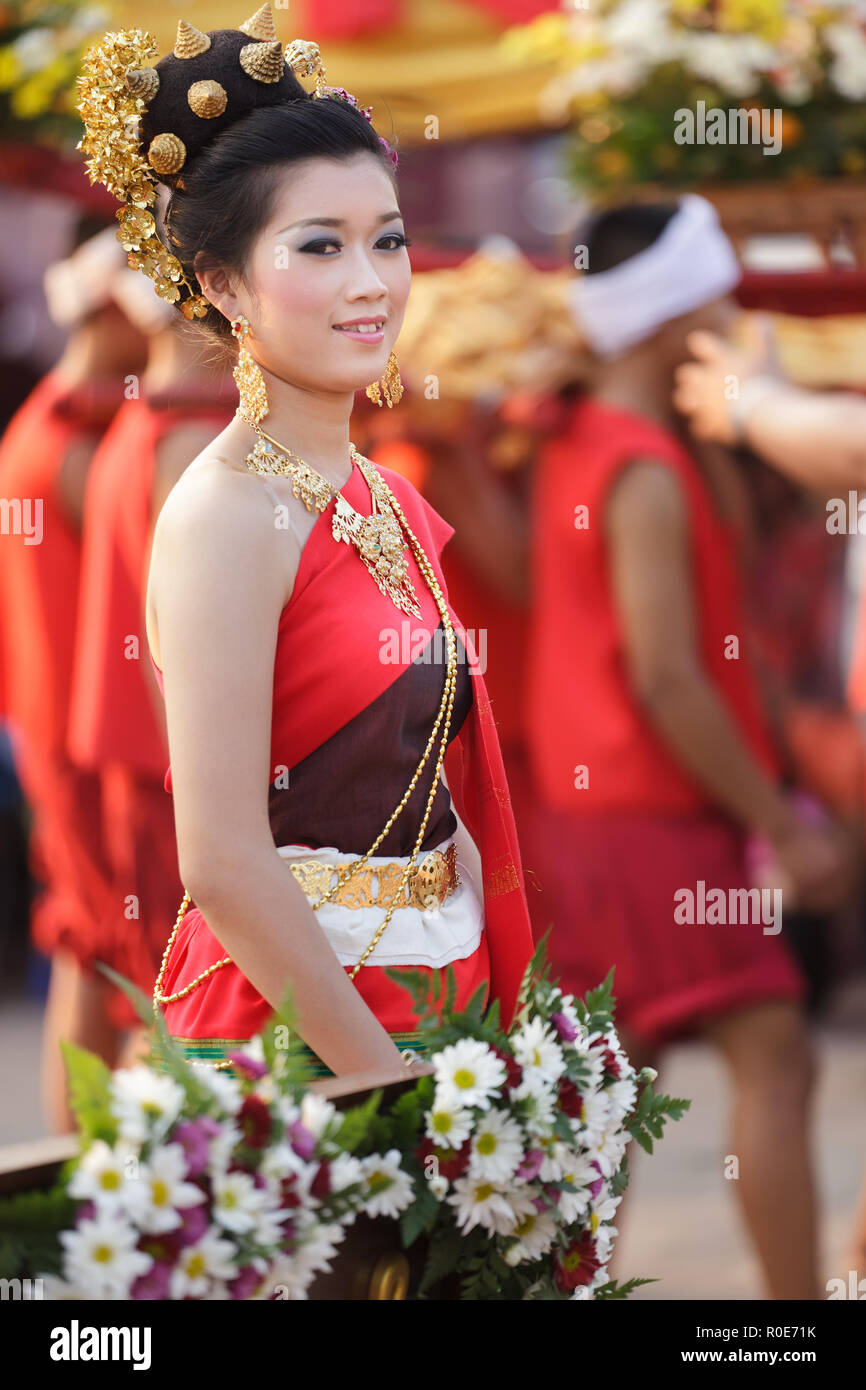 PHAYAO, THAILAND - MARCH 05: Thai woman parade in traditional clothes ...