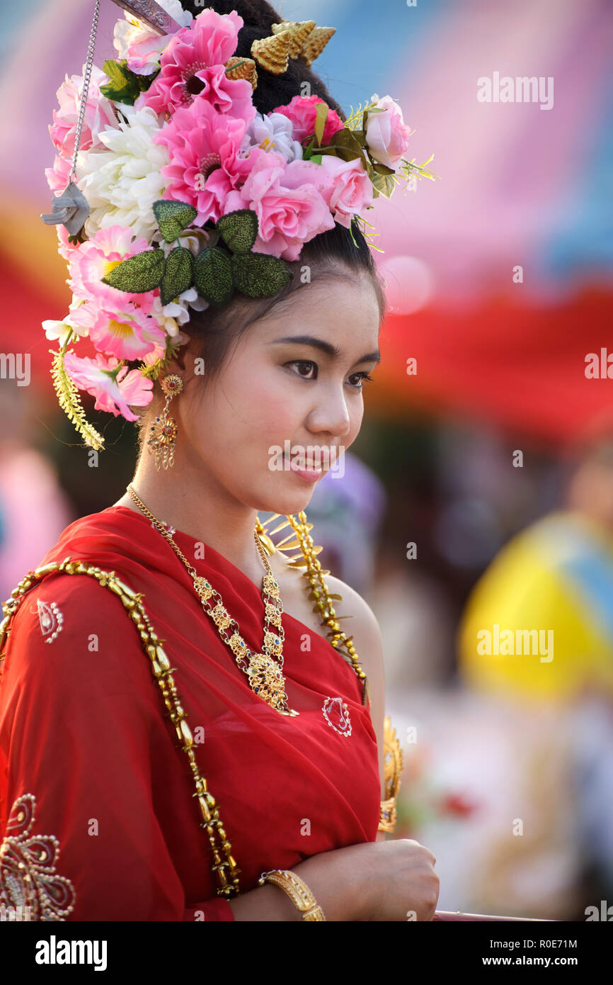 PHAYAO, THAILAND - MARCH 05: Thai woman parade in traditional clothes ...