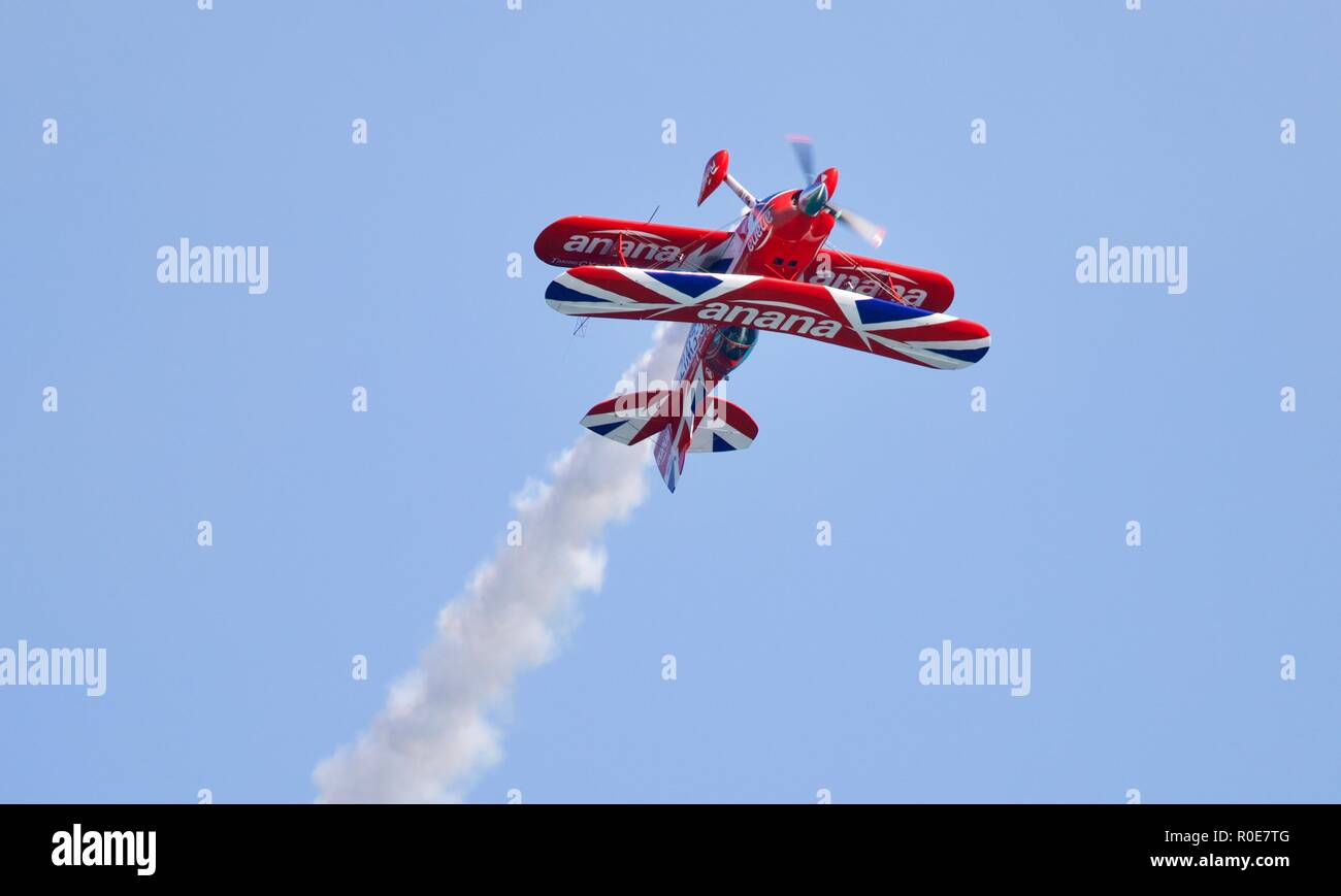 Rich Goodwin performs high energy aerobatic manoeuvres in his Super ...