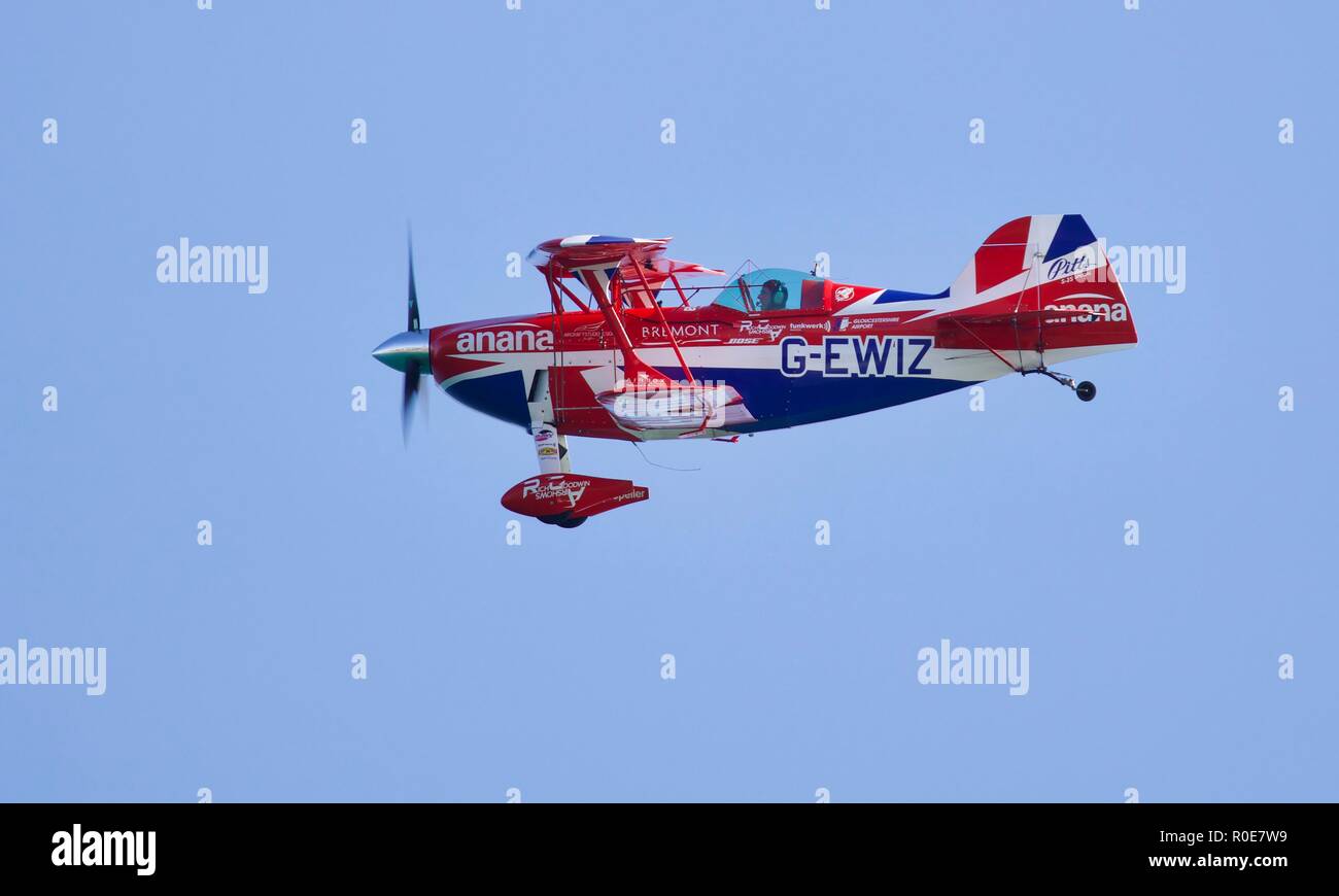 Rich Goodwin performs high energy aerobatic manoeuvres in his Super ...