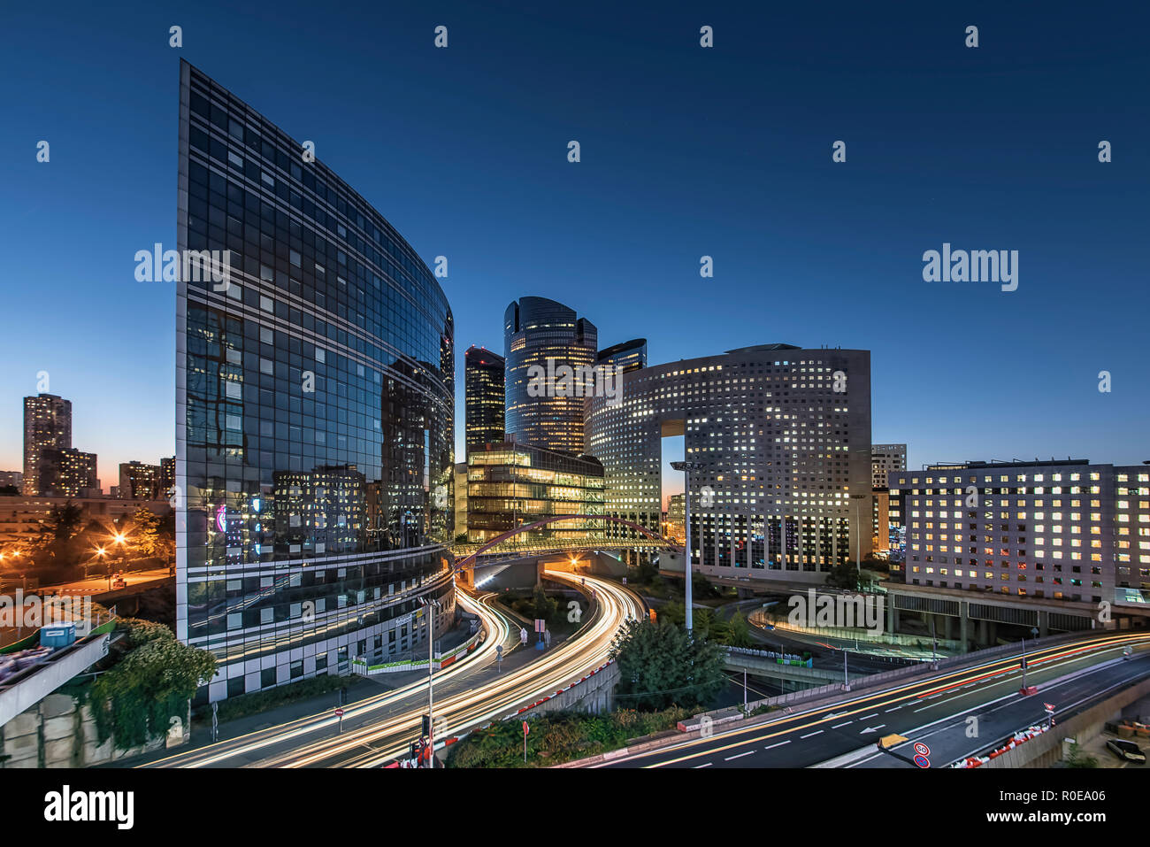 Paris financial district hi-res stock photography and images - Alamy