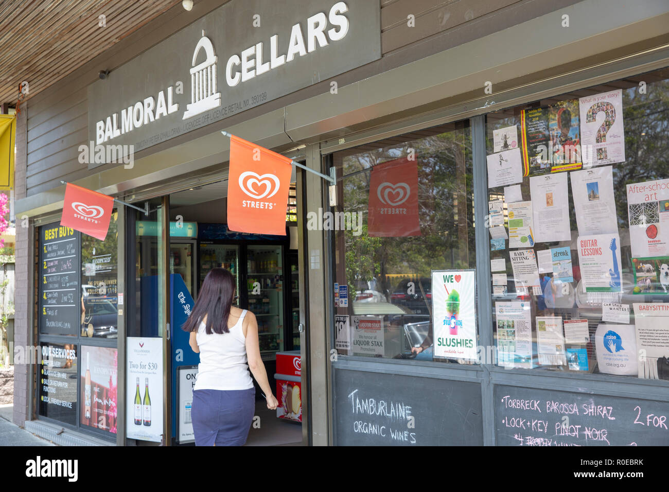 Off licence liquor store in hi-res stock photography and images - Alamy