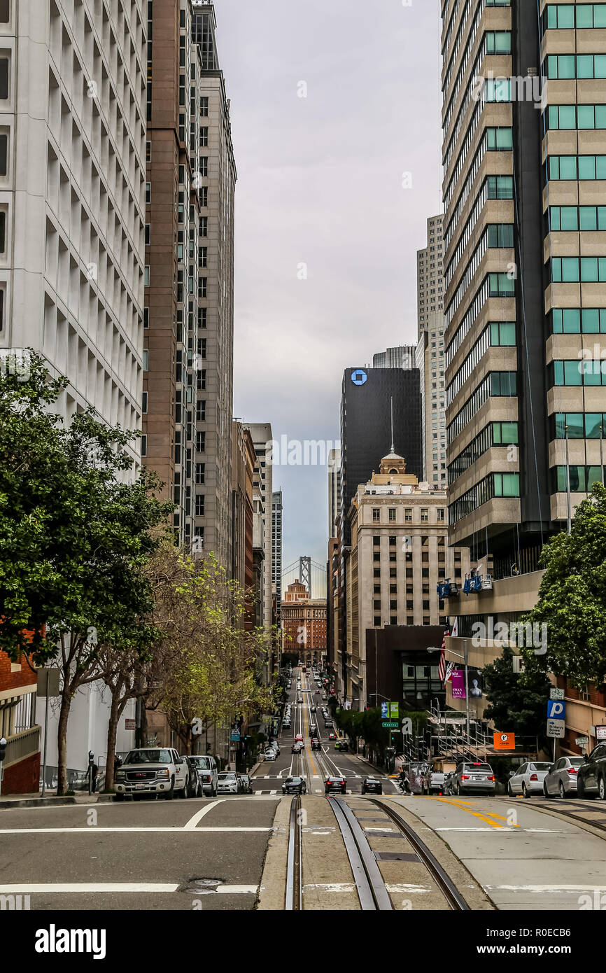 Downtown vertical hi-res stock photography and images - Alamy