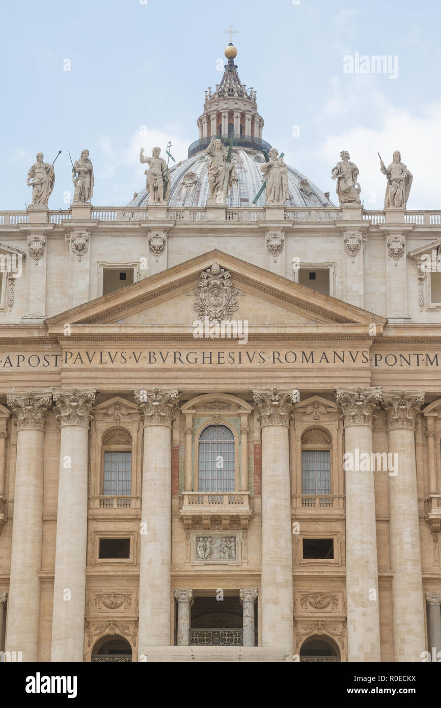 St. Peter's Basilica with Pope's Balcony. Vertically Stock Photo - Alamy