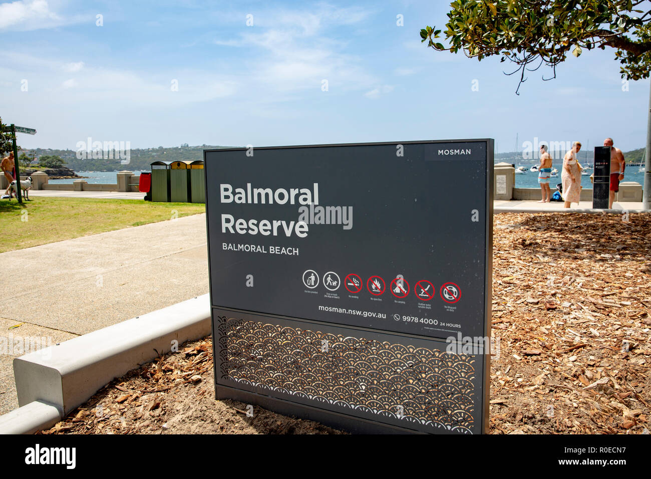 Balmoral beach and reserve on Sydney northern beaches,New South Wales ...