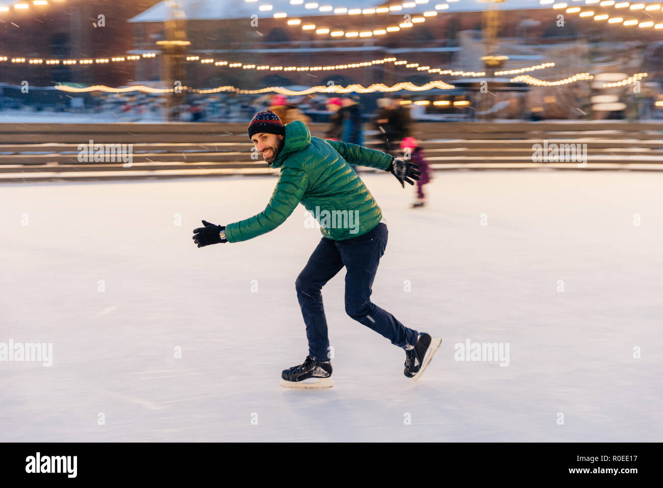 Ice skills hi-res stock photography and images - Alamy