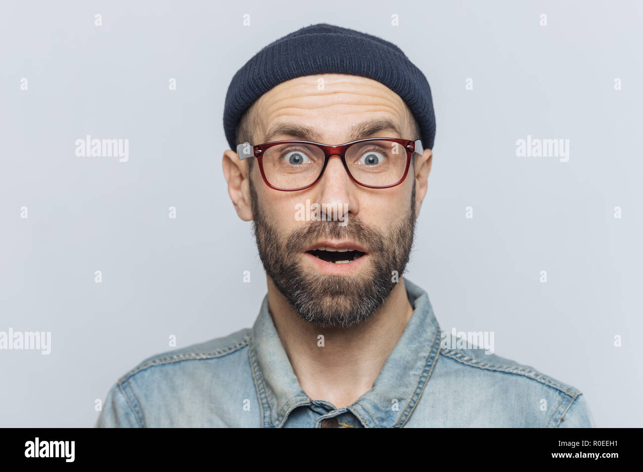 Awful fashion hi-res stock photography and images - Alamy