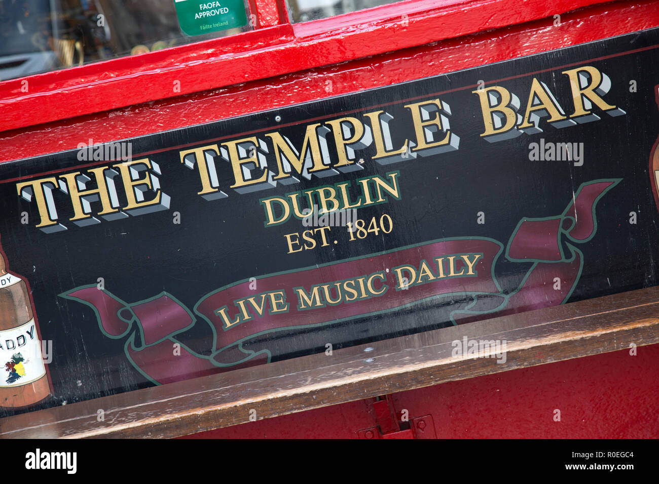 Temple Bar Pub Sign; Dublin; Ireland Stock Photo - Alamy