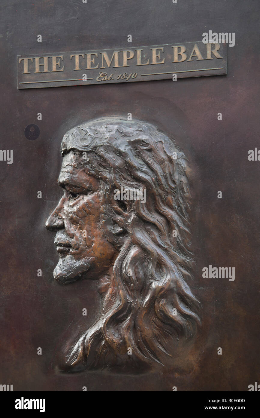Temple Bar Pub Sign; Dublin; Ireland Stock Photo - Alamy