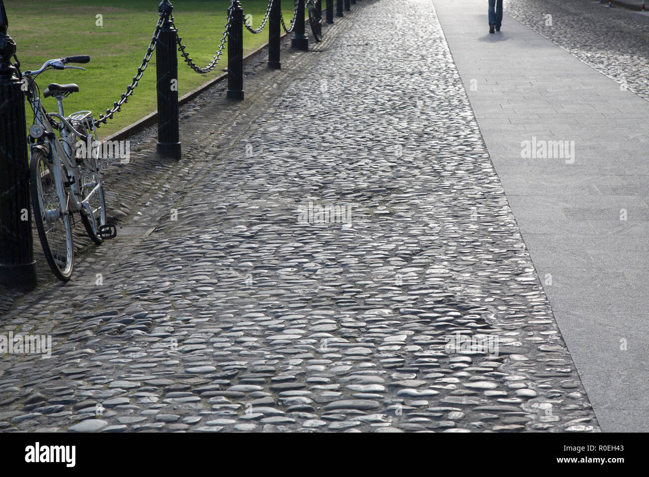Trinity College Footpath and Bike; Dublin; Ireland Stock Photo - Alamy