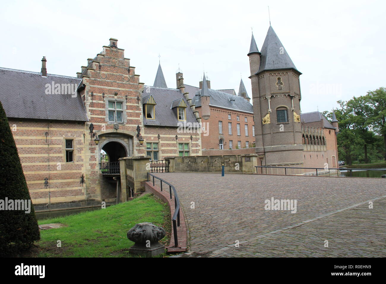 Heeswijk castle, the Netherlands Stock Photo - Alamy