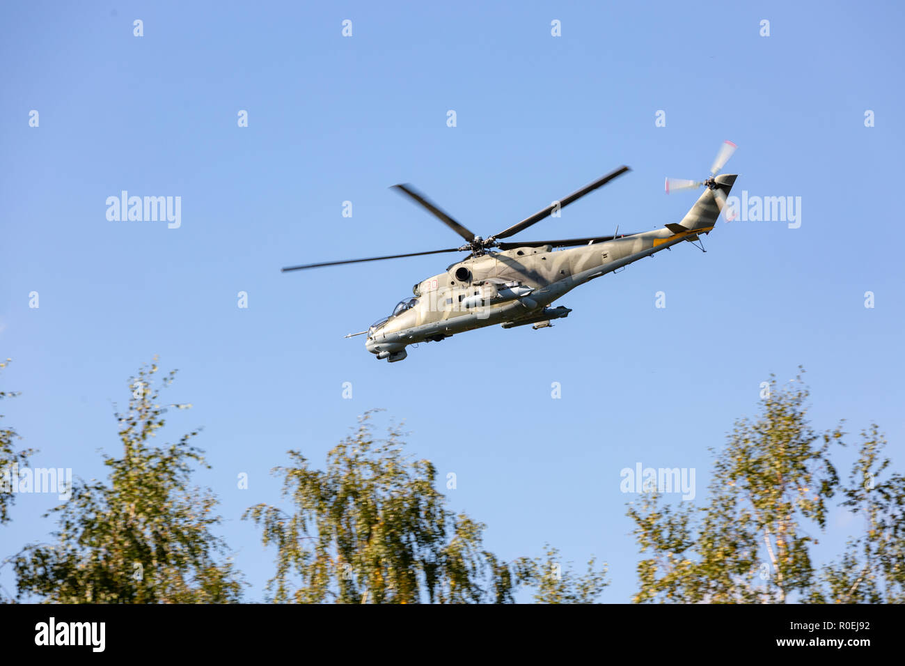 Helicopter insertion hi-res stock photography and images - Alamy